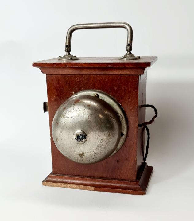Vintage Electric Bell | CURIOUS SCIENCE