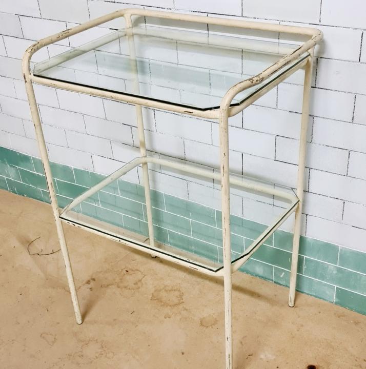 Rectangular trolley cream | CURIOUS SCIENCE