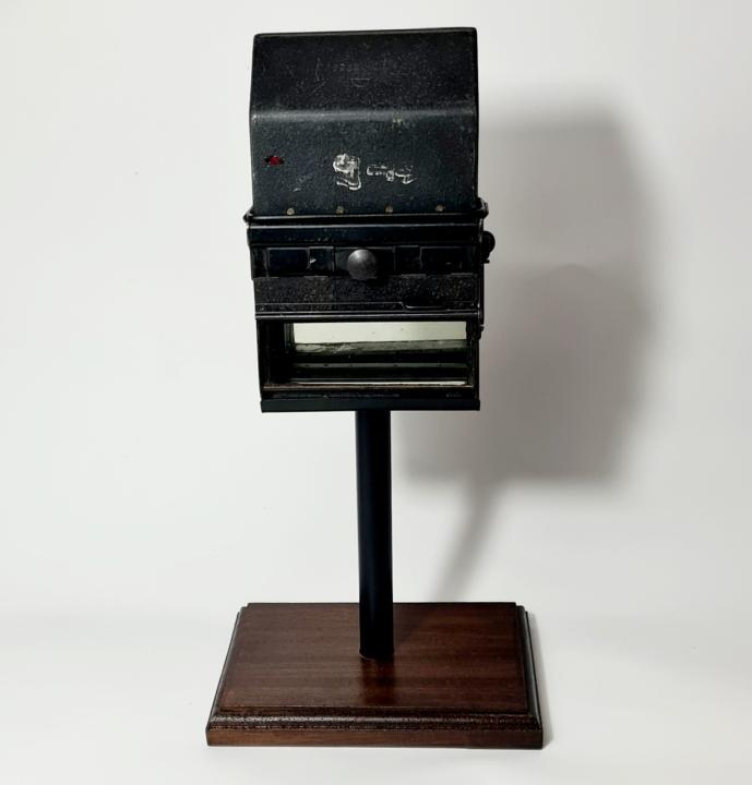 Periscope On Stand | CURIOUS SCIENCE