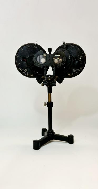 Vintage Optometer | CURIOUS SCIENCE
