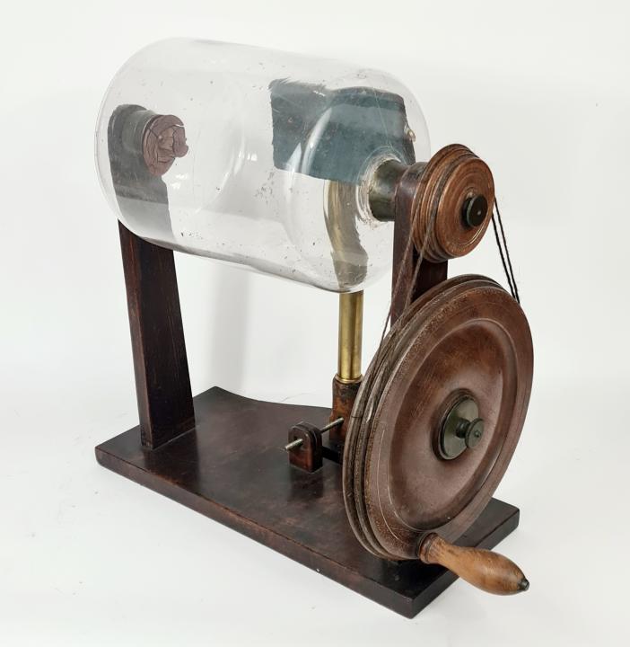 Electrostatic Drum Machine | CURIOUS SCIENCE
