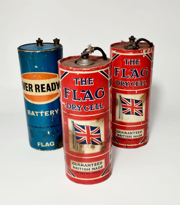 Batteries | CURIOUS SCIENCE