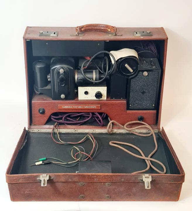 Cambridge Portable Cardiograph (ECG) | CURIOUS SCIENCE