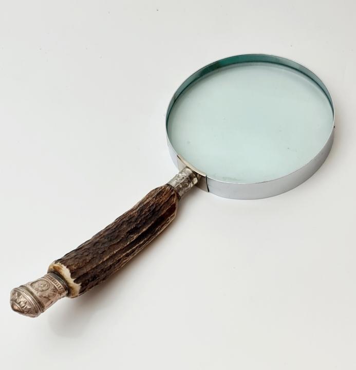 Magnifying Glass With Horn Handle | CURIOUS SCIENCE