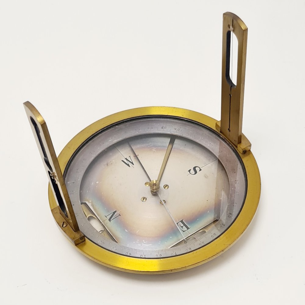 Brass Compass | CURIOUS SCIENCE