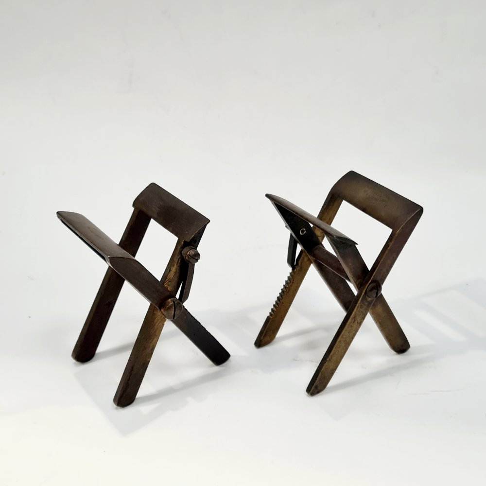 Pair Of Small Stands | CURIOUS SCIENCE