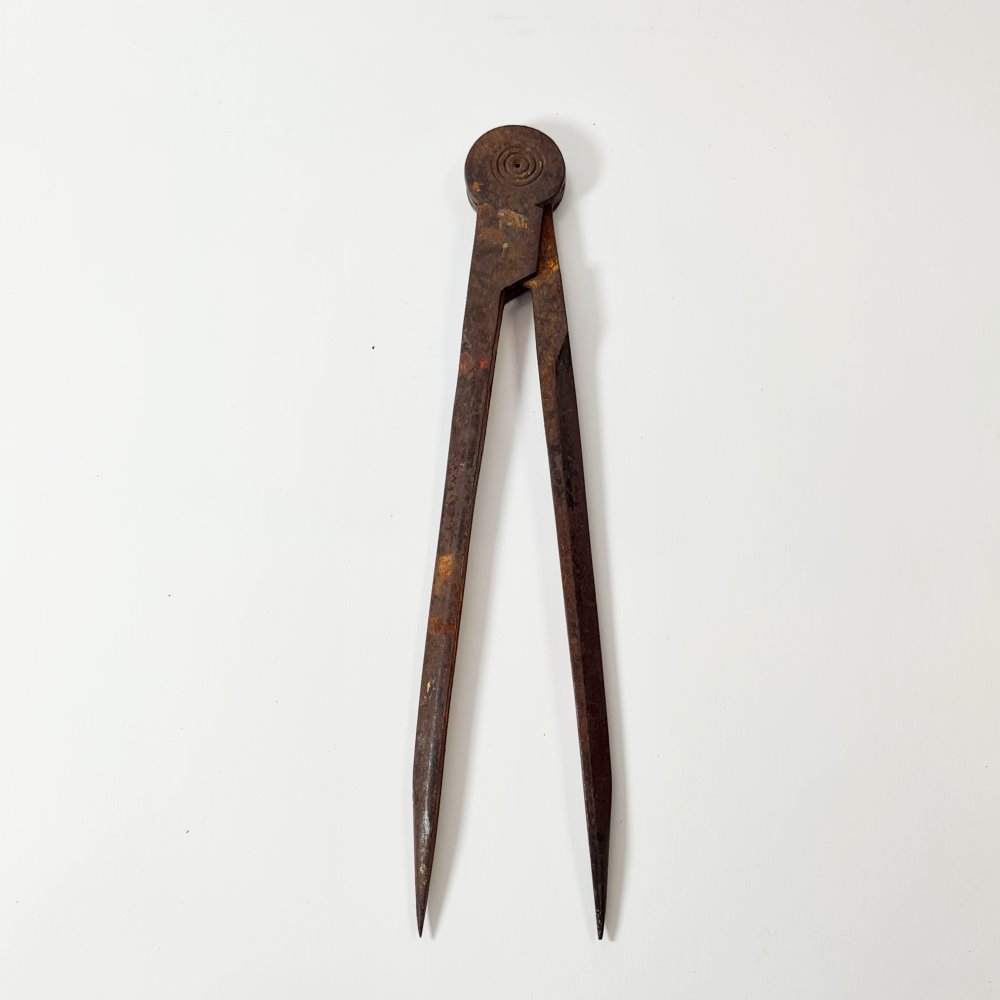 Iron Dividers | CURIOUS SCIENCE