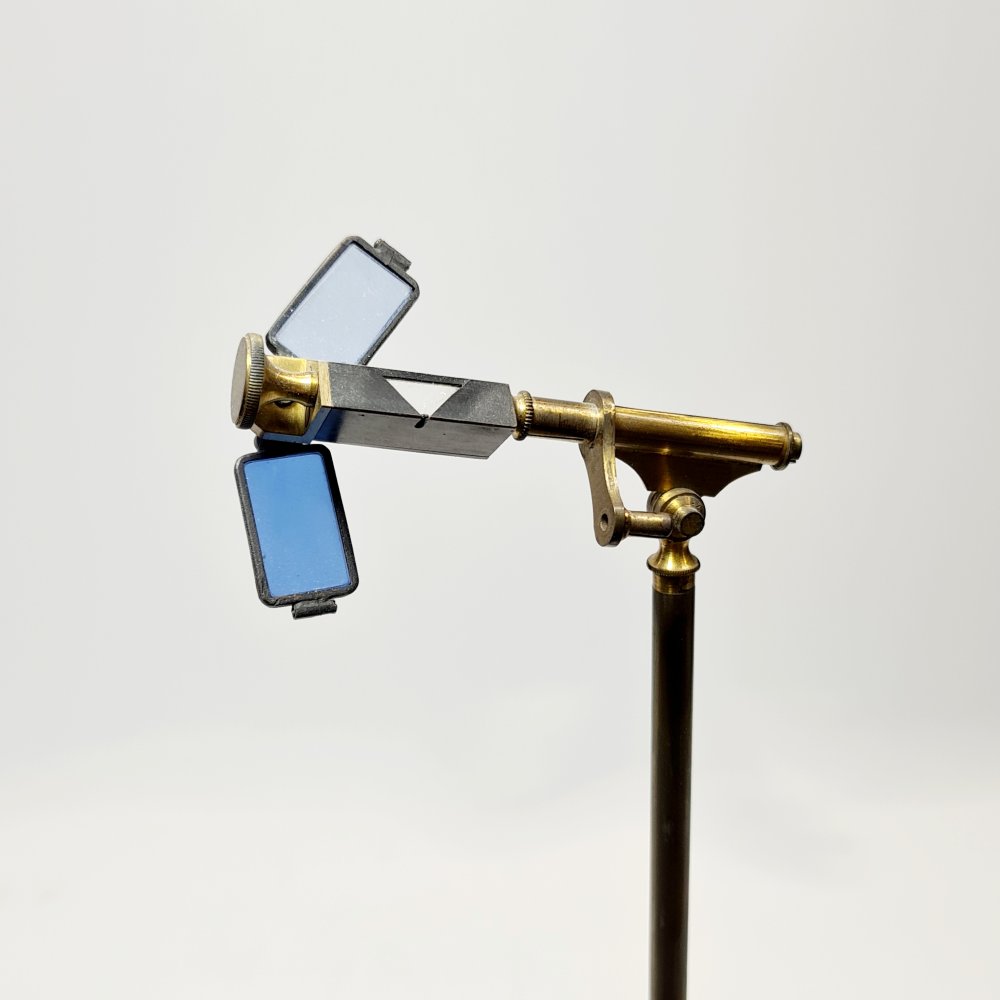 Antique Camera Lucida | CURIOUS SCIENCE