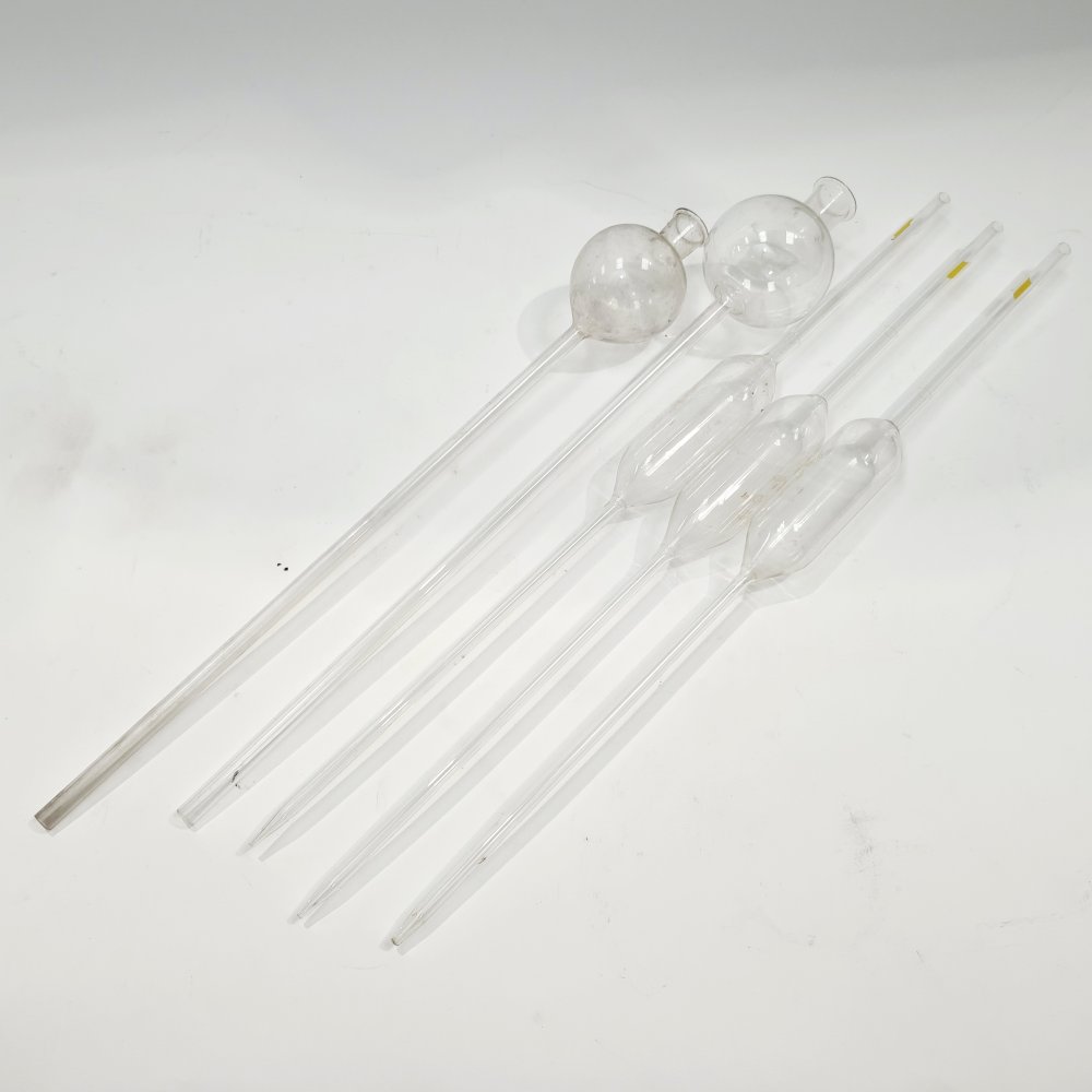 Long Burettes | CURIOUS SCIENCE