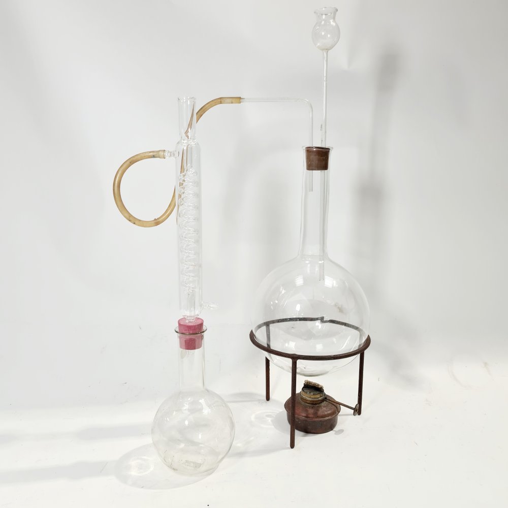 Laboratory Set-Up | CURIOUS SCIENCE