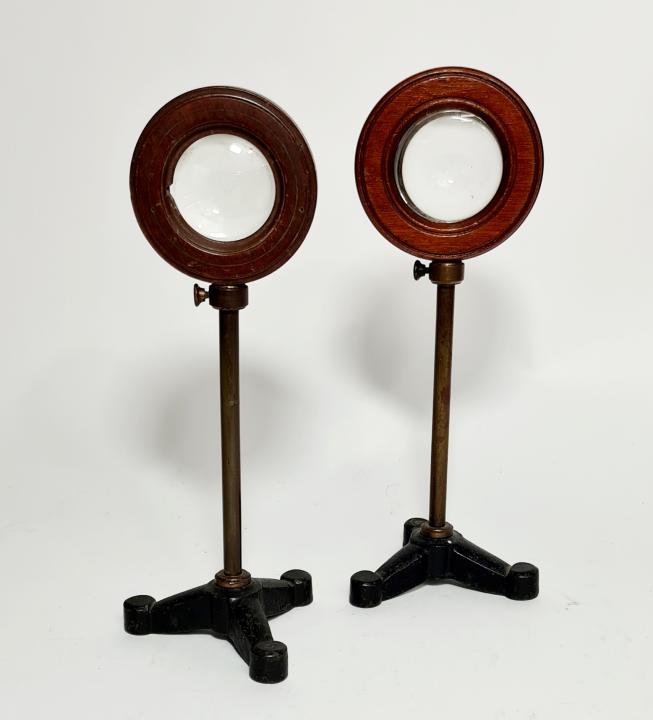 Magnifying Glass With Wooden Frame (priced individually) | CURIOUS SCIENCE