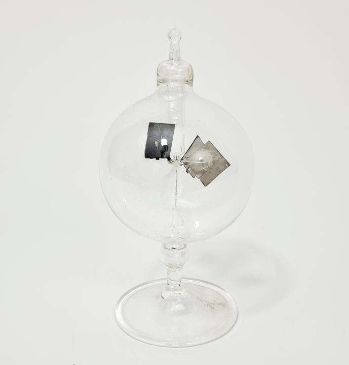 Crookes Radiometer (Light Mill) | CURIOUS SCIENCE