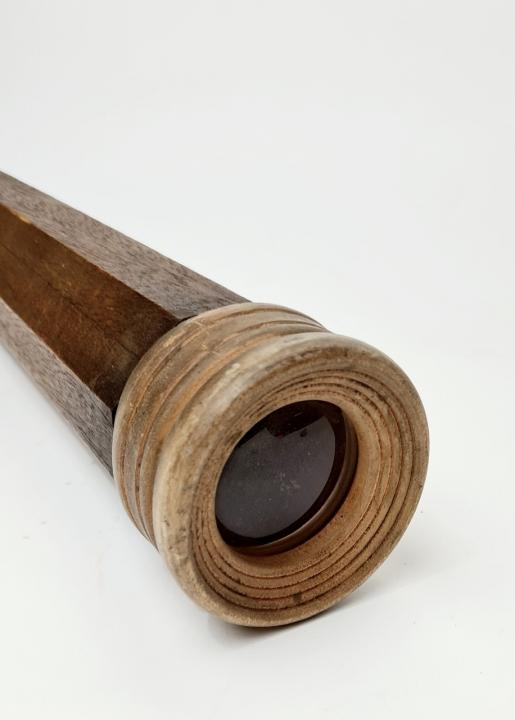 18th Century Fluted Wooden Telescope | CURIOUS SCIENCE