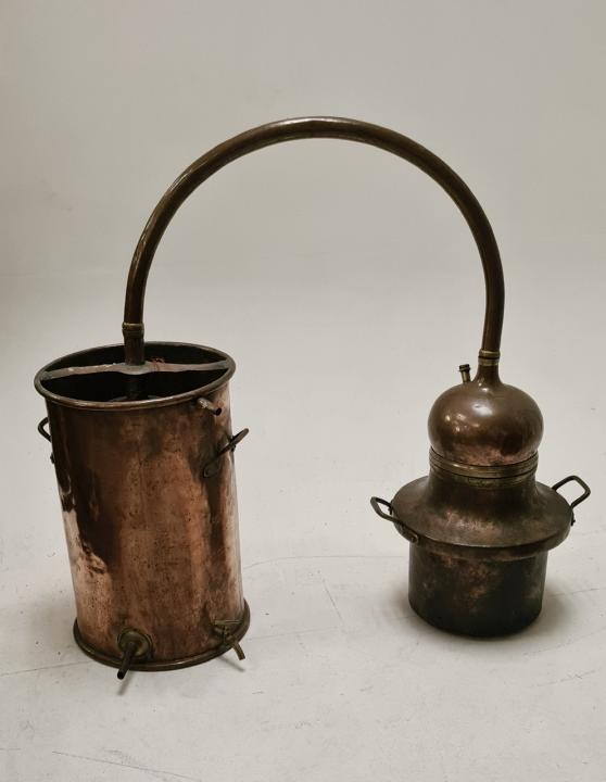 Large Copper Still | CURIOUS SCIENCE