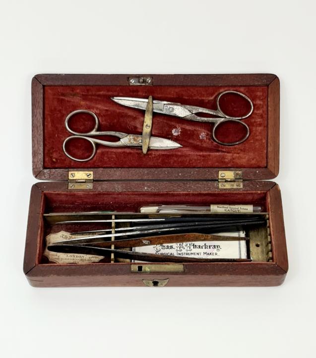 Suturing Kit | CURIOUS SCIENCE