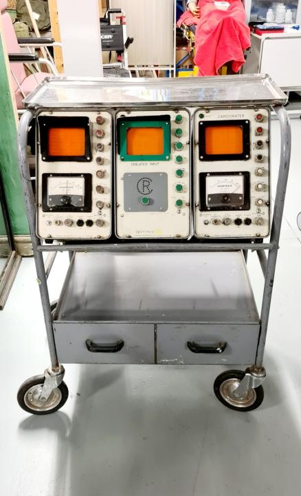 Vintage ECG Machine | CURIOUS SCIENCE