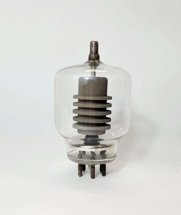 Glass Electrical Valve | CURIOUS SCIENCE