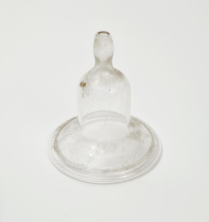 Period Glass Breast Pump Cap | CURIOUS SCIENCE