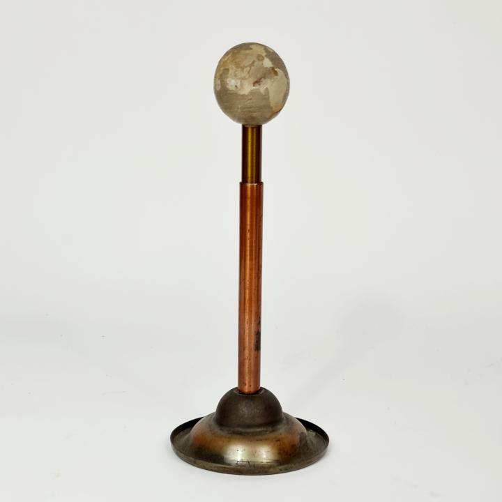 Electrostatic Conductor | CURIOUS SCIENCE