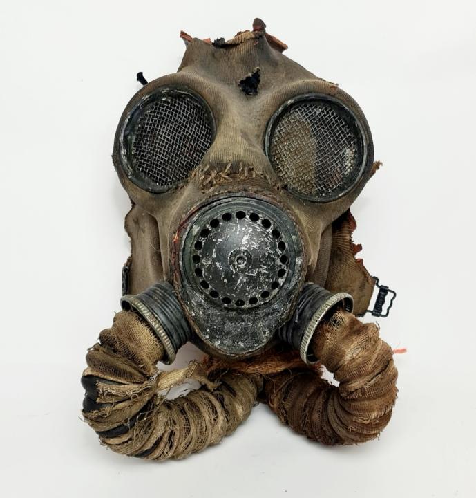 Apocalyptic Style Gas Mask | CURIOUS SCIENCE