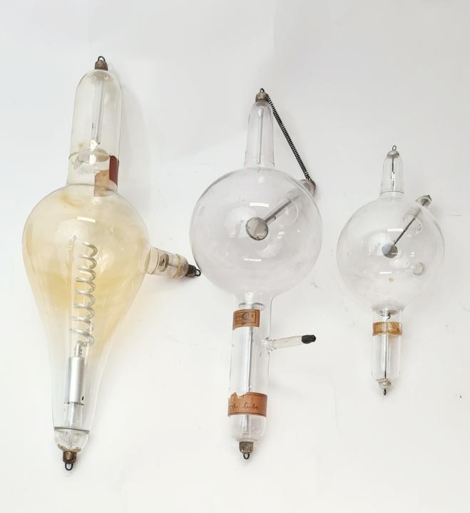 X-Ray Tube / Cathode Ray Tube | CURIOUS SCIENCE