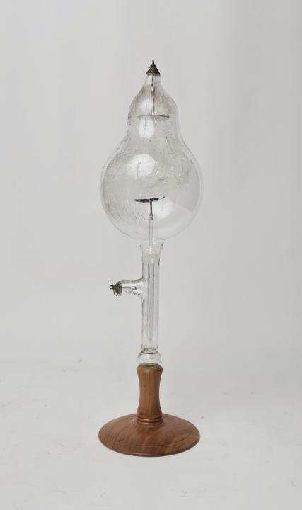 Crookes Tube | CURIOUS SCIENCE