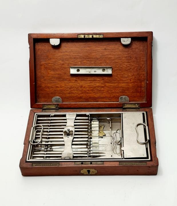 Wooden Cased Set Of Dental Instruments | CURIOUS SCIENCE