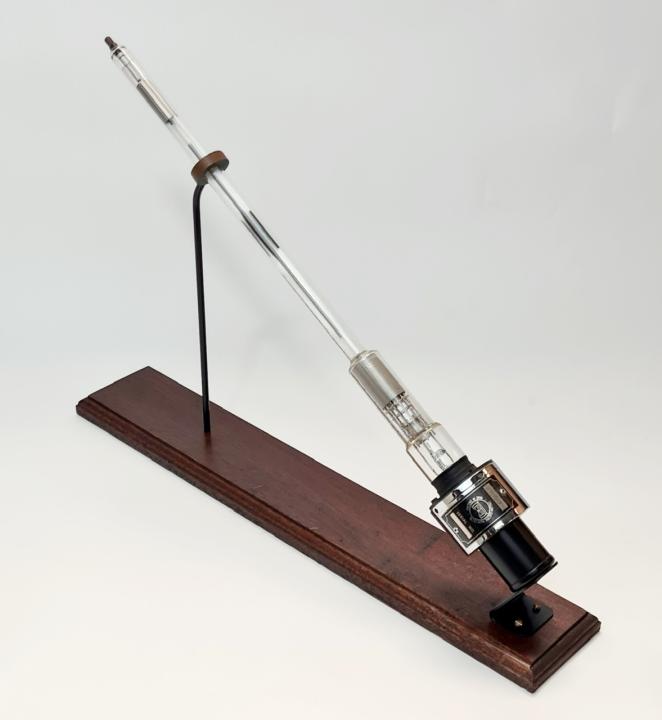 Glass Electrical Emitter On Stand | CURIOUS SCIENCE