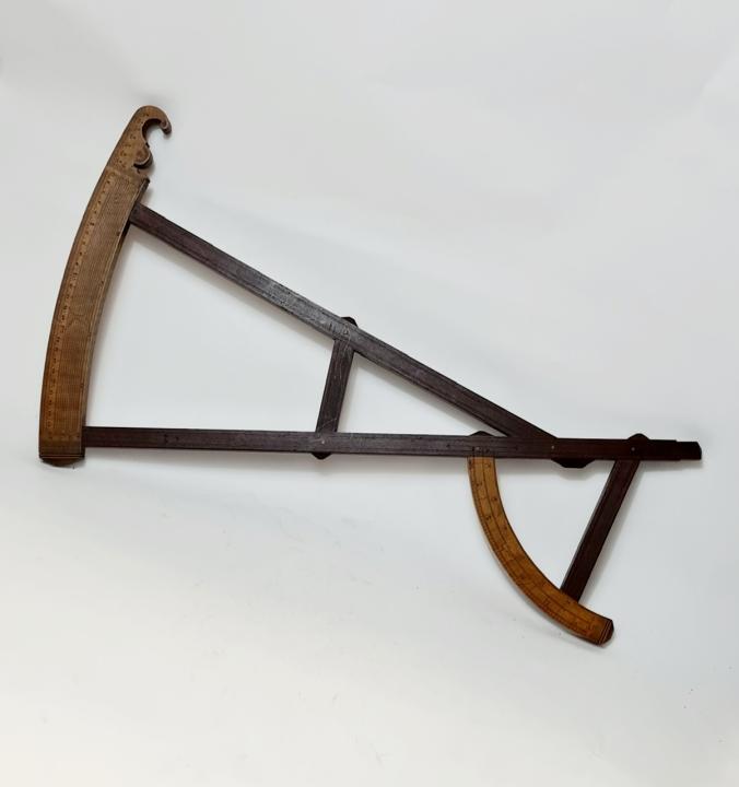 Back Staff | CURIOUS SCIENCE