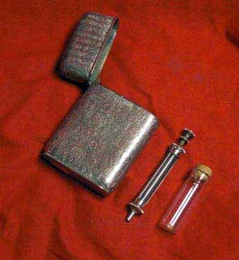 Antique Medical Cased Syringe InjectionSet | CURIOUS SCIENCE