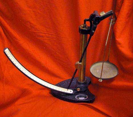 Vintage Swing Arm Lever Balance | CURIOUS SCIENCE