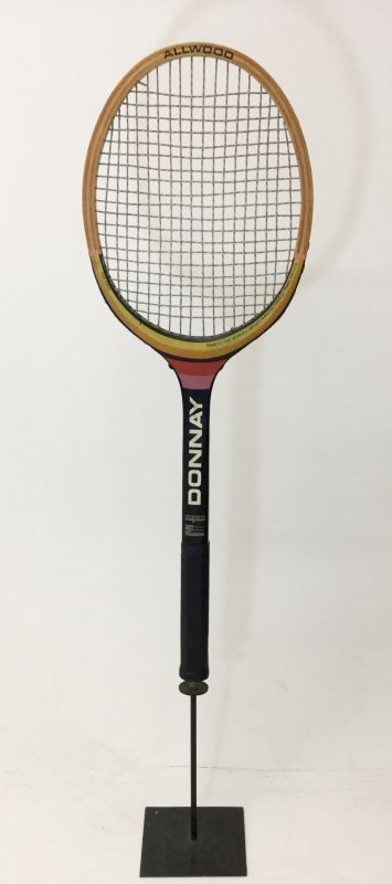 Giant tennis racquet | CURIOUS SCIENCE