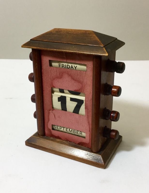 Desk calender | CURIOUS SCIENCE