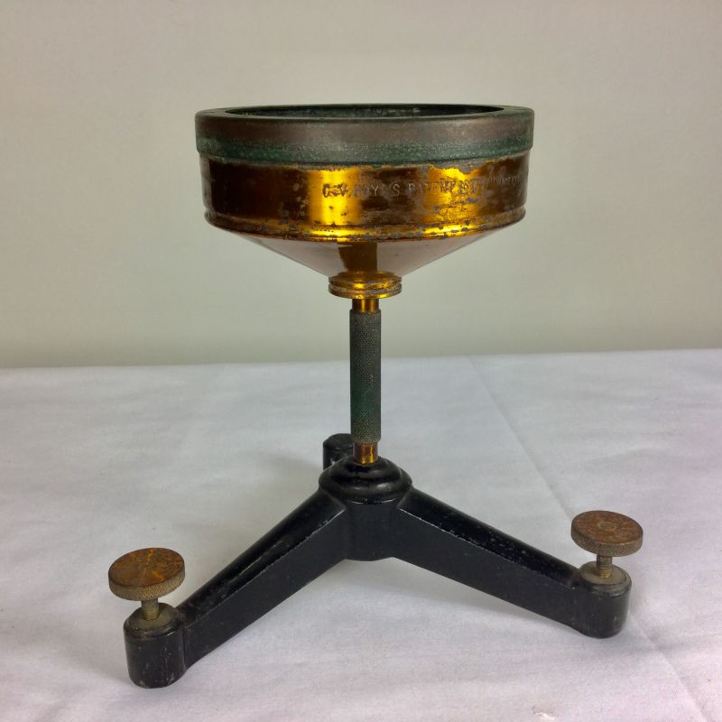 Wilson cloud chamber | CURIOUS SCIENCE