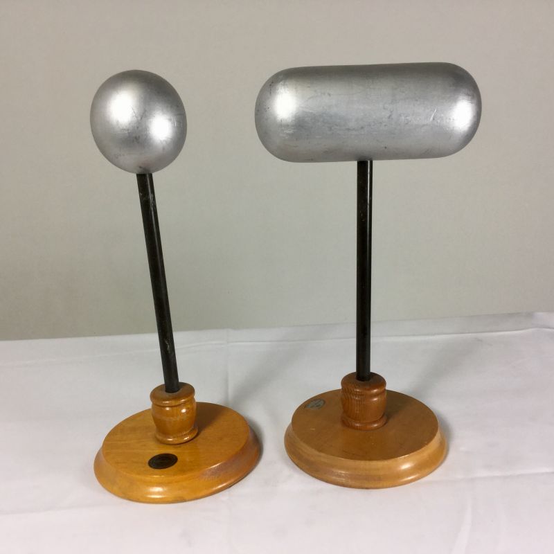 Pair of electrostatic conductors | CURIOUS SCIENCE