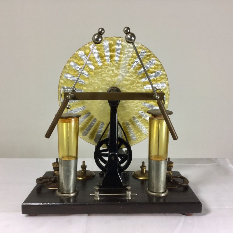 Wimshurst machine | CURIOUS SCIENCE