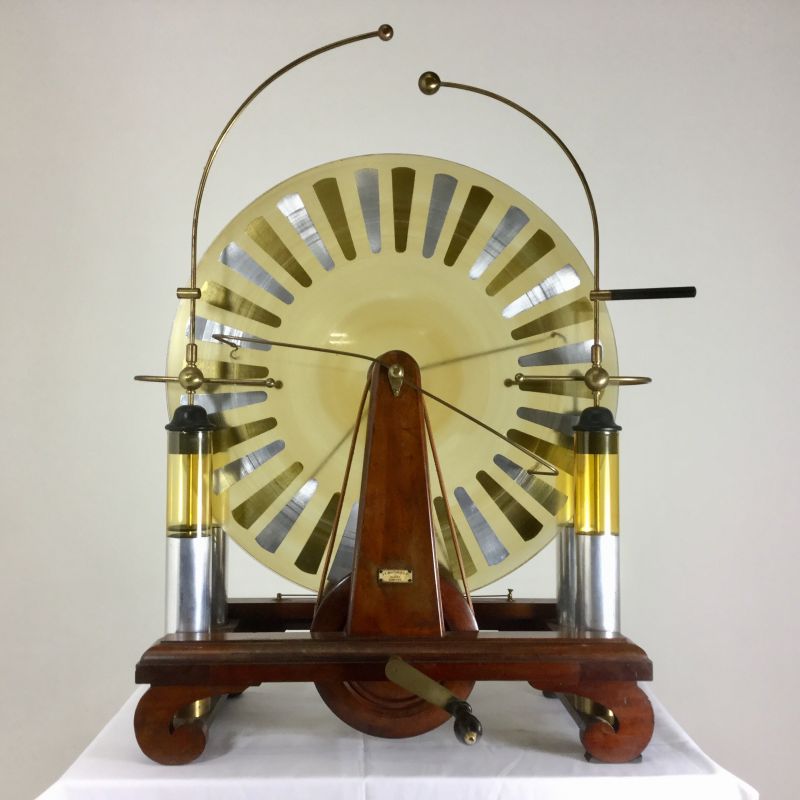 Large Wimshurst machine | CURIOUS SCIENCE