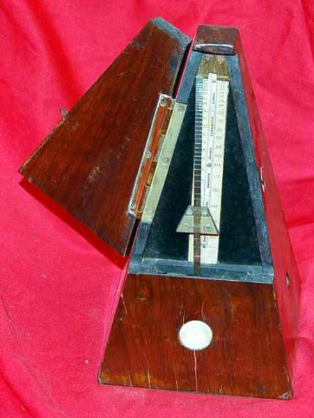 Old Metronome | CURIOUS SCIENCE