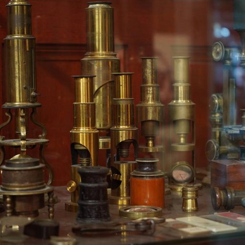 Medical & Scientific Antique & Period Prop Hire | CURIOUS SCIENCE