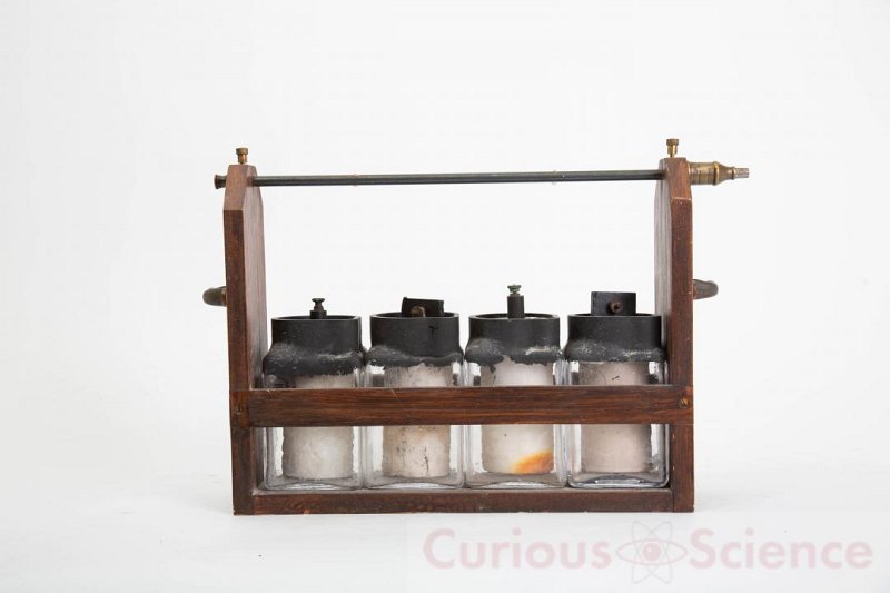 Battery Cells | CURIOUS SCIENCE